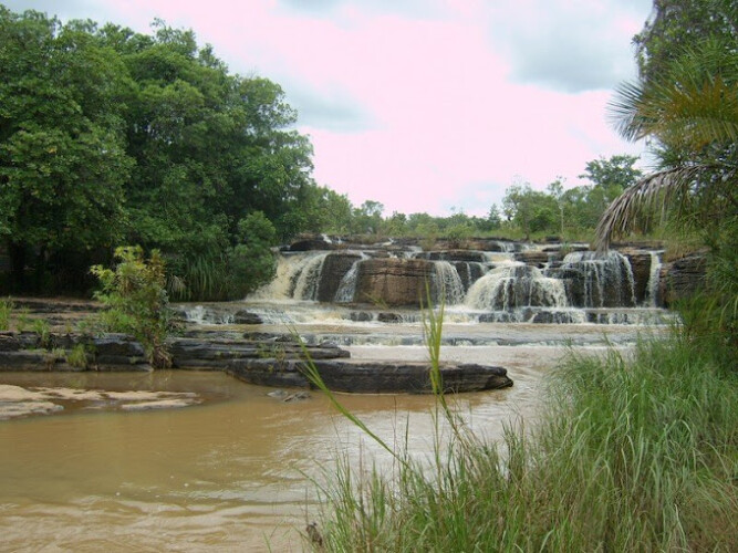 Les Cascades de Banfora - StayAfrica